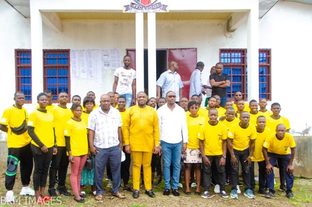 SW Regional League: FECAFOOT 4th Vice president donates to referees ...