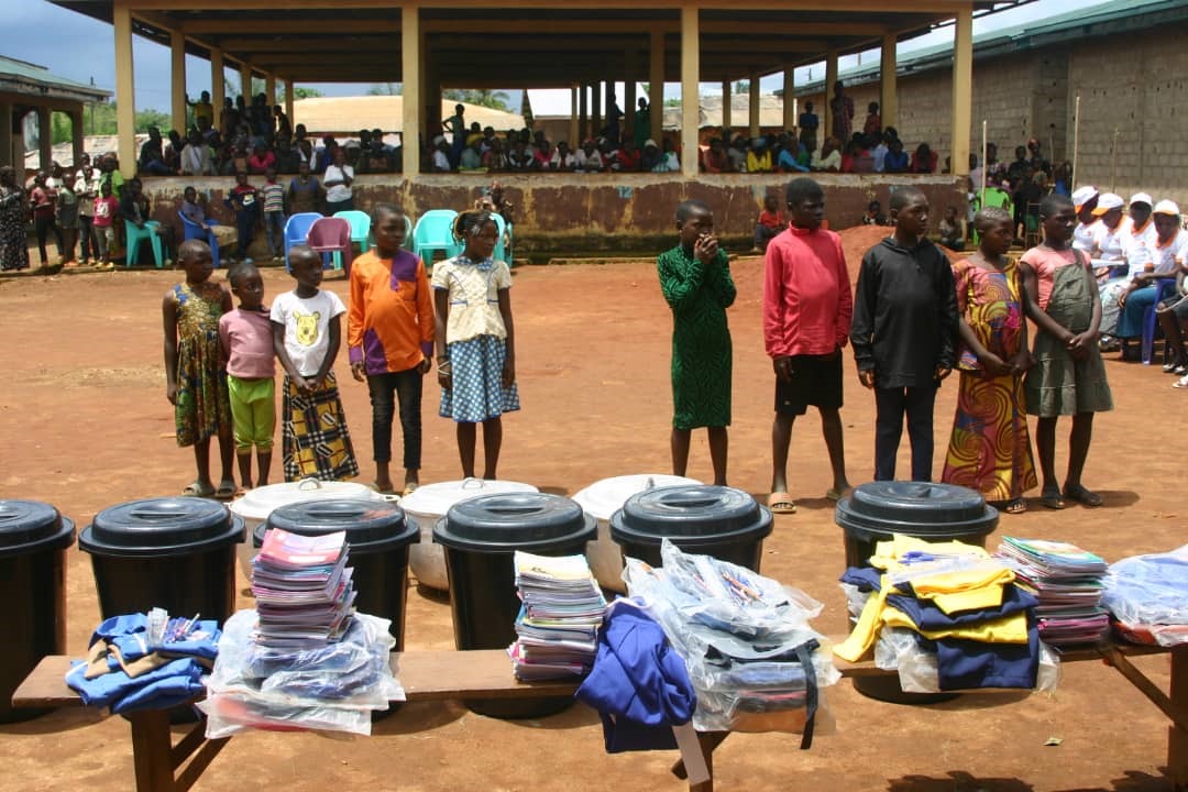 Misaje: Ndansi Elvis offers full scholarships to over 20 deserving ...